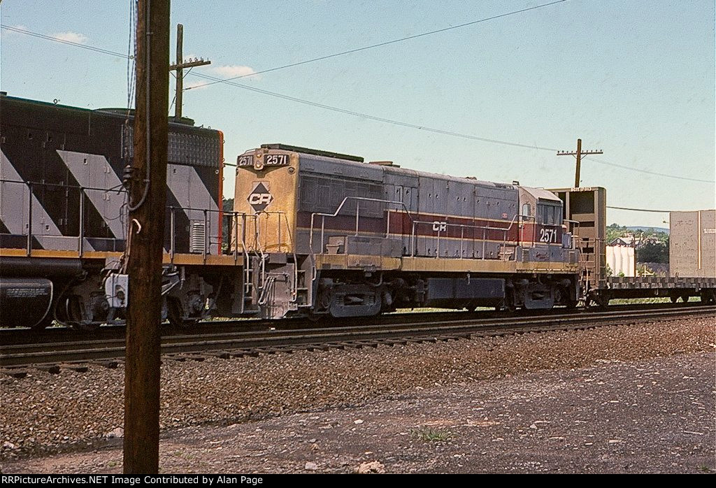 CR U25B 2571 (ex-EL 2502)